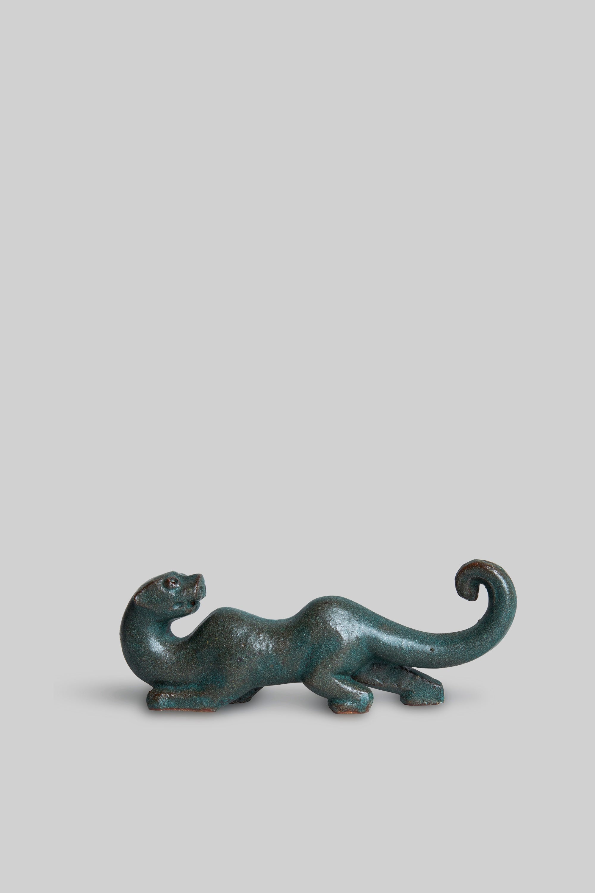 “Rong” Stoneware Brush Holder Paper Weight